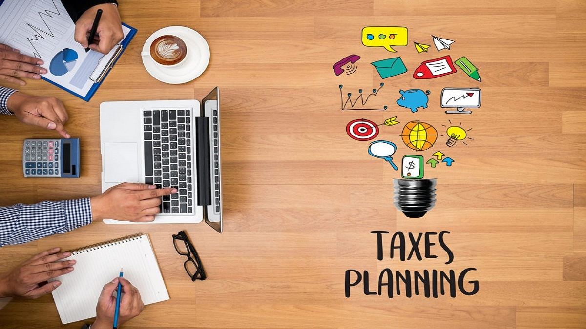 Tips For Smart Tax Planning For Women In FY24 - Goodreturns