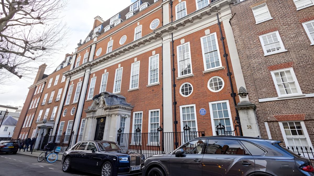 Adar Poonawalla Snags London's Second-Most Expensive Home For £138 ...