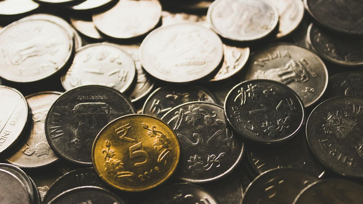 Indian Rupee Aims For Global Reserve Currency Status Amidst Challenges ...